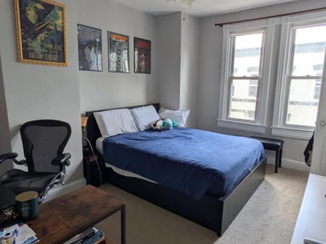 Spacious Room available in 3BD/2.5B H Street home