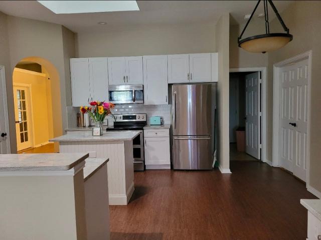 Spacious Room for Rent in Amenity Rich Community