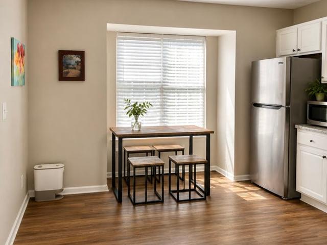 Spacious Room for Rent in 2 Bed/2.5 Bath House