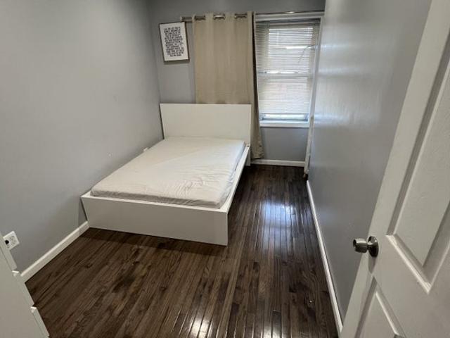 Spacious room for rent