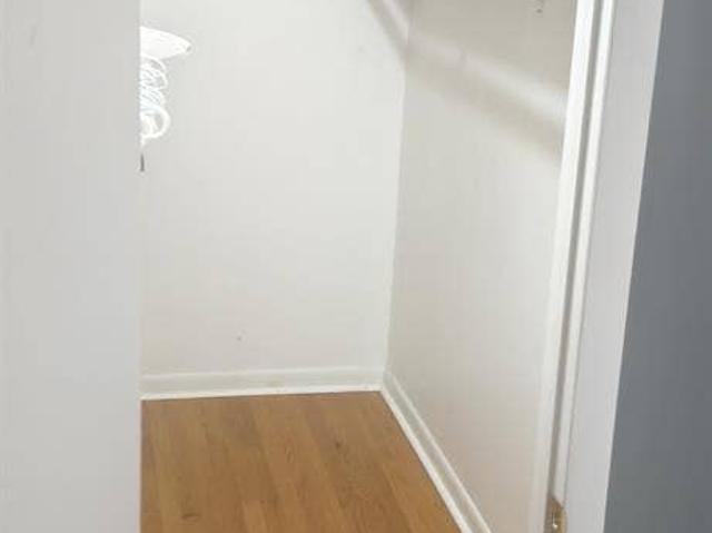 Spacious Room for Rent