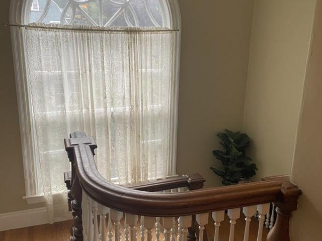 Spacious room in beautiful Victorian