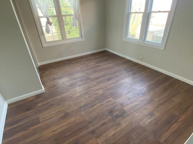Spacious Room in Parkview!