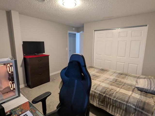 Spacious Room in Prime Westminster Location