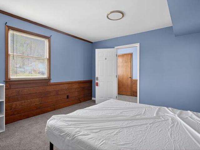 Spacious Room in Safe Colonial Heights Neighborhood Mins from I 95 Jeff Davis and Military Base