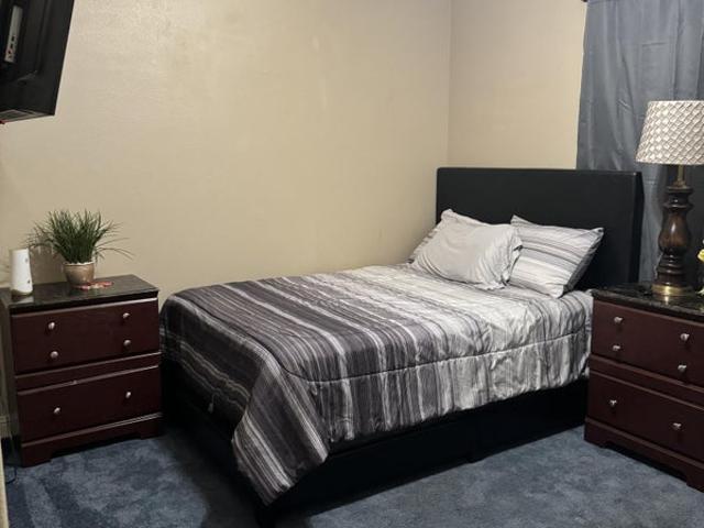 Spacious Room in the Northwest area for $600