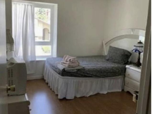 Spacious Room Quite area on golf course