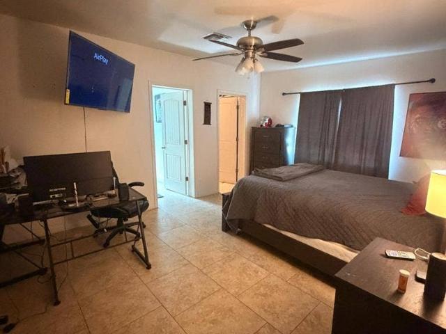 Spacious Room With Walk in Closet