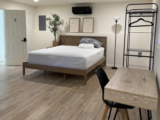 Spacious rooms in newlyrenovated Lawrenceville Tow
