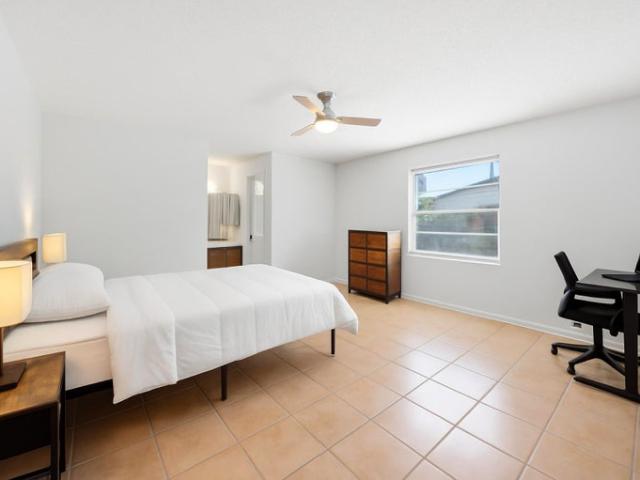 Spacious Rooms in OldsmarNorth Tampa Bay