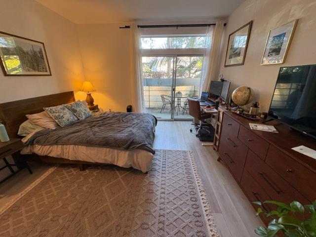 Spacious Sawtelle Room with Private Bath, Balcony