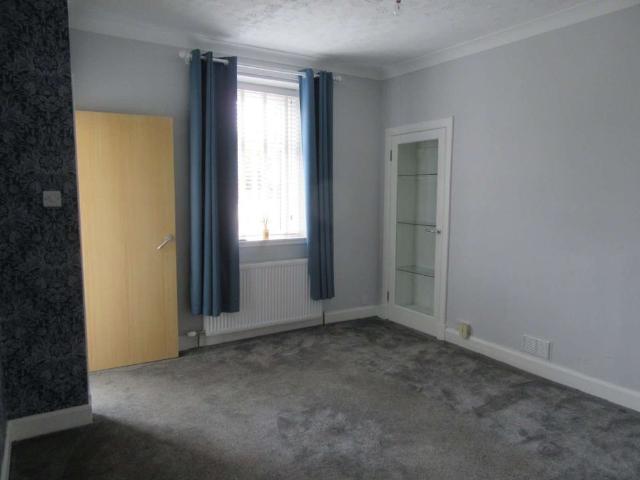 Spacious semi detached house situated on the edge of Dumfries, with easy access to the A75