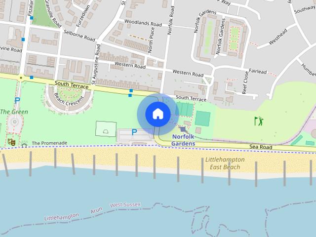 Spacious Seafront Apartment, Garden & Free Parking