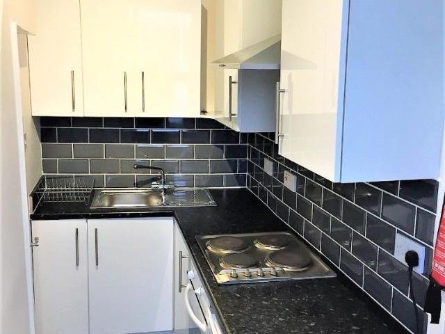 Spacious Self Contained Studio Flat – 3 Minutes from Seven Sisters Station – £1,350 PCM