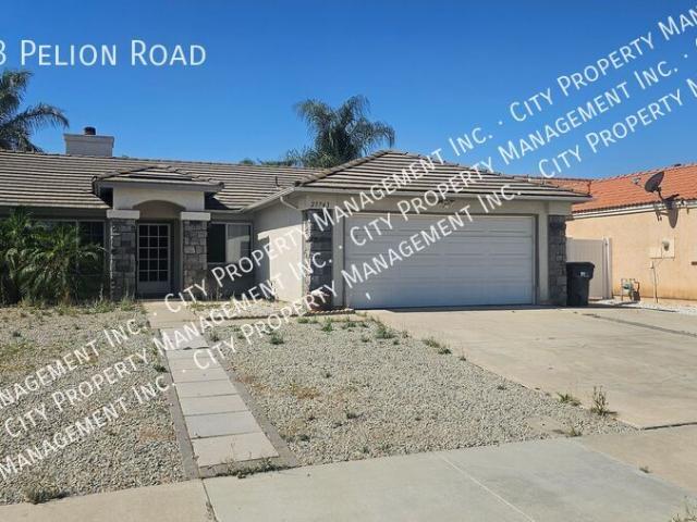 Spacious Single Story Home with RV Parking – No HOA!