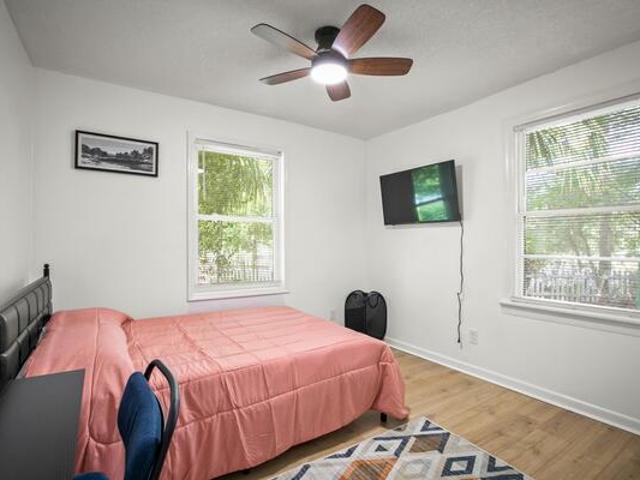 Spacious Southside Estates Home