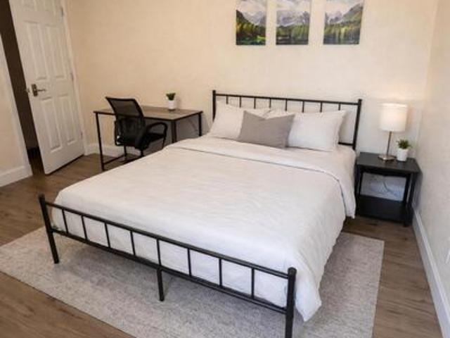 Spacious St. Pete Home | 10 Min to Beach | Near Bus Stops