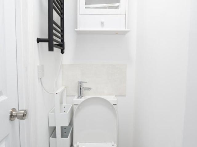 Spacious studio 2nd floor near Science Park
