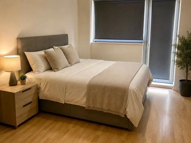 Spacious studio apartment Birmingham city centre