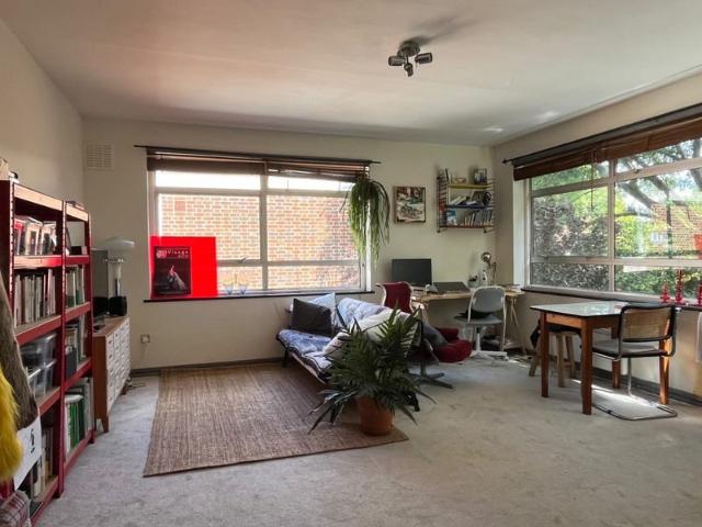 Spacious studio flat for 2 months