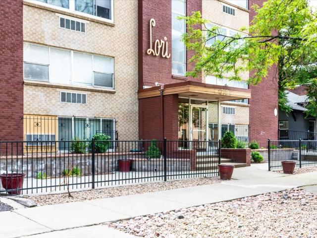 Spacious Studio in Capital Hill