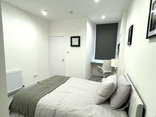 Spacious Studio near Glasgow City Centre