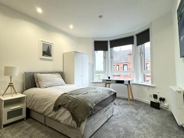 Spacious Studio near Glasgow City Centre