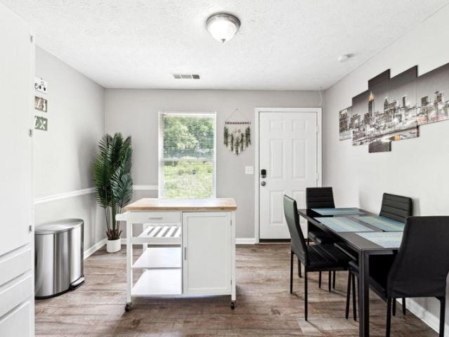 Spacious & Stylish Home | Quiet CuldeSac Living