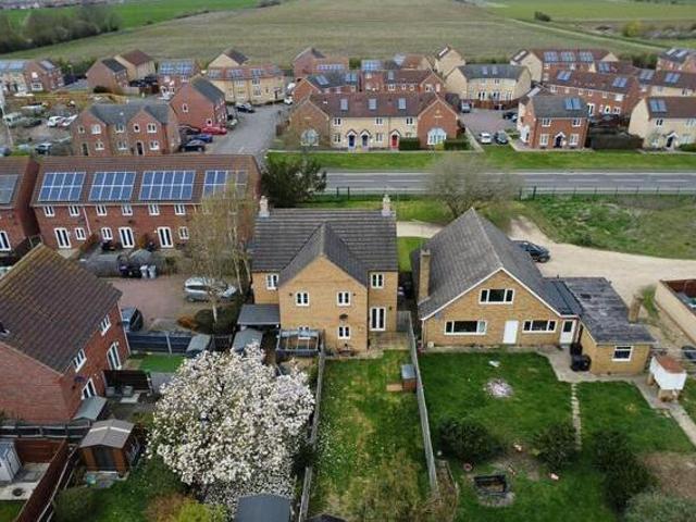 Spalding Road, Deeping St. James, 3 Bedroom Semi detached