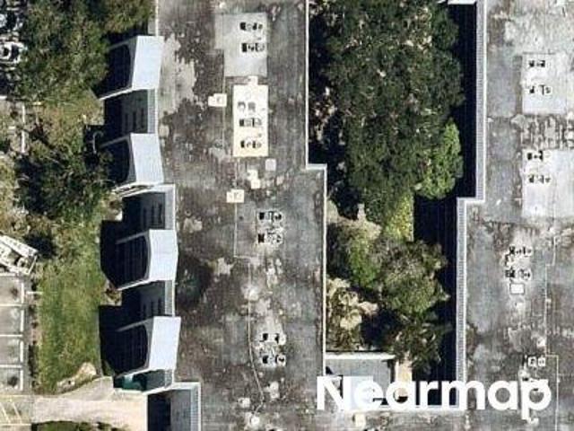Spanish Moss Ter Apt