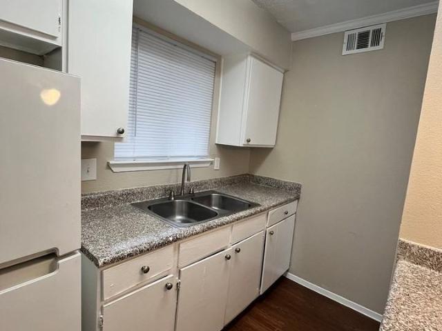 Spanish Garden Apartments 1 Bedroom Apartment for Rent at 2838 Royal Ln, Dallas, TX 75229
