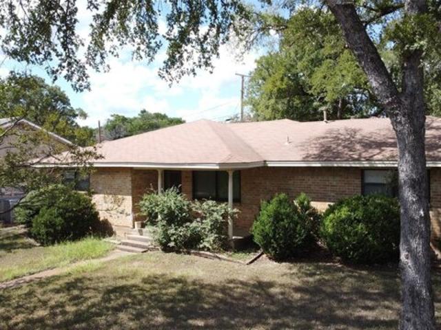Spanish Trail Dr, Granbury, Home For Sale