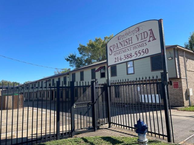 Spanish Vida Apartments 1 Bedroom Apartment for Rent at 2722 S Buckner Blvd, Dallas, TX 75227 Riverway Estates Bruton Terrace