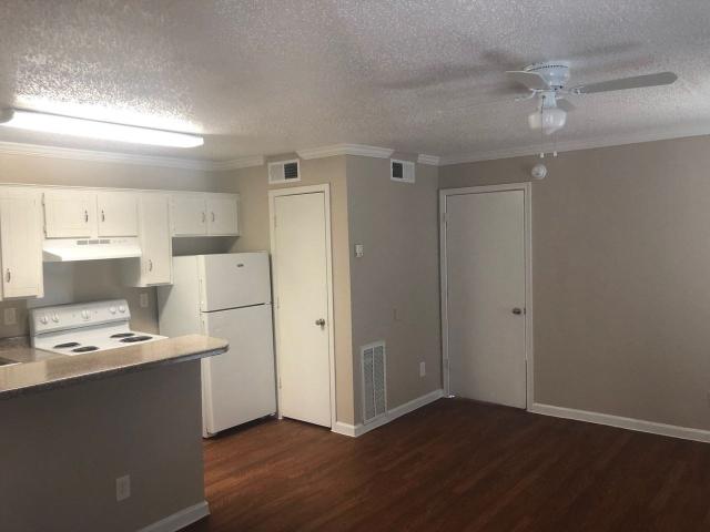 Spanish Vida Apartments 1 Bedroom Apartment for Rent at 2722 S Buckner Blvd, Dallas, TX 75227 Riverway Estates Bruton Terrace