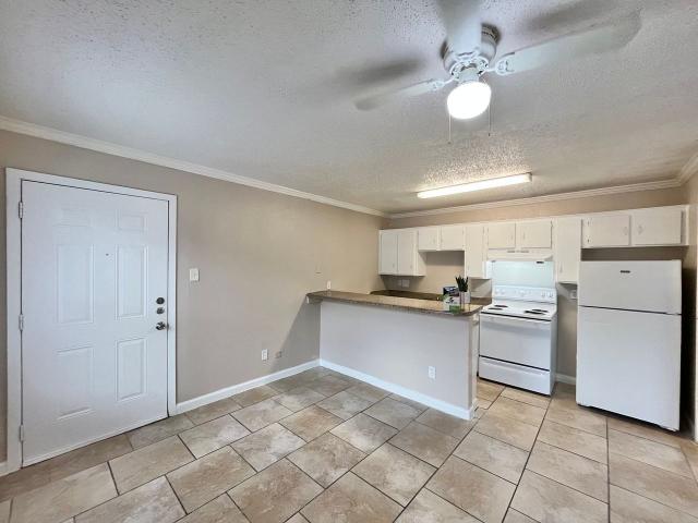 Spanish Vida Apartments 1 Bedroom Apartment for Rent at 2722 S Buckner Blvd, Dallas, TX 75227 Riverway Estates Bruton Terrace