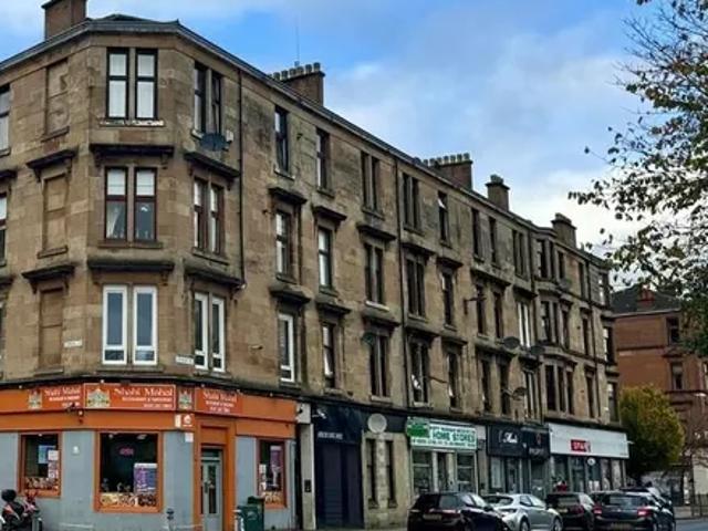 Spar, 432 Cathcart Road, Glasgow, G42 7BZ, United Kingdom | 1 bed apartment for rent #167723666 | Rentberry