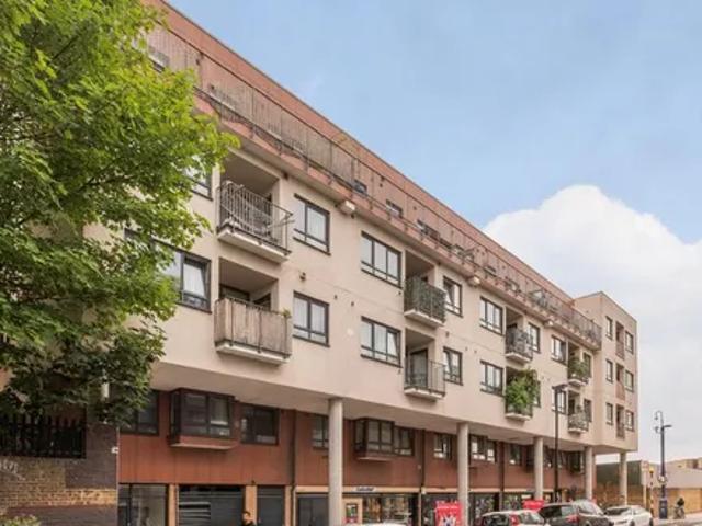 Spar, 4 Mantle Road, London, SE4 2EX, United Kingdom | 1 bed house for rent #167776346 | Rentberry