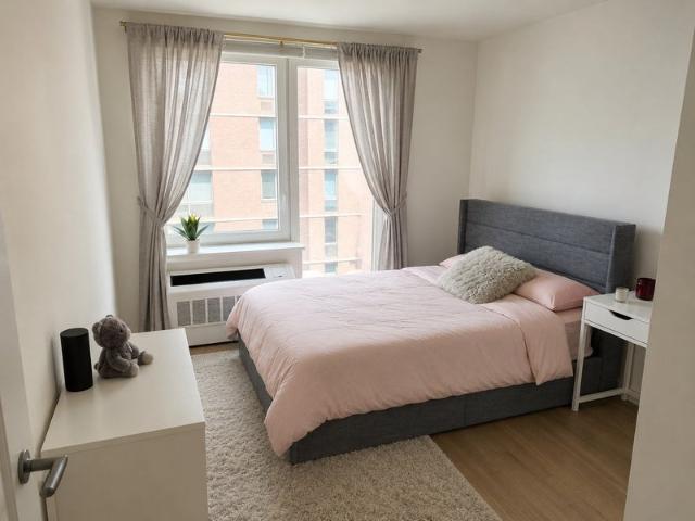 Spare room available in long Island City