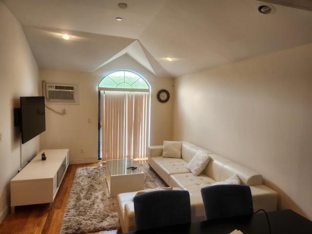 Spare room in my apartment, close to 6 train and b