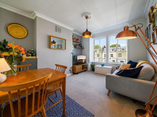 Sparsholt Road, London N19, 2 bed flat to rent, £2,750 pcm | PrimeLocation