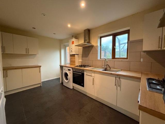 Sparrow Farm Drive, Feltham TW14, 5 bed terraced house to rent, £3,500 pcm | PrimeLocation