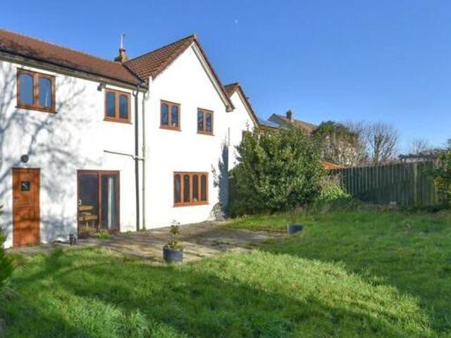 Sparrow Hill Way, Weare, 4 Bedroom Detached