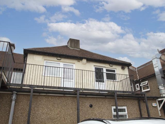 Sparrows Lane, Eltham, London SE9, 2 bed flat to rent, £1,600 pcm | PrimeLocation