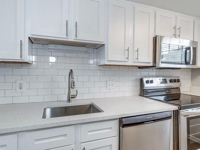 Sparrows Point Townhomes and Apartments 2 Bedroom Apartment for Rent at 1301 Pine Cone Cir, Virginia Beach, VA 23453