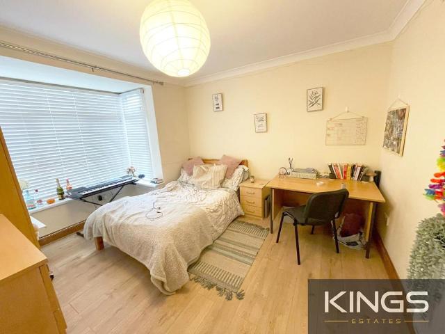 Spear Road, Southampton 6 bed semi detached house to rent £2,730 pcm £630 pw