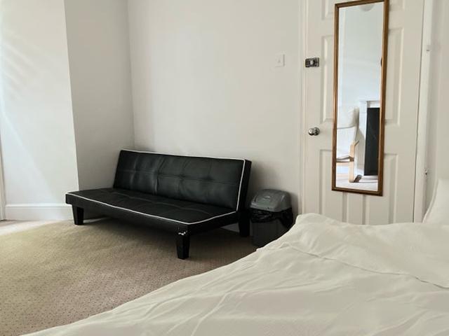 Specious one bedroom flat for rent in Chiswick