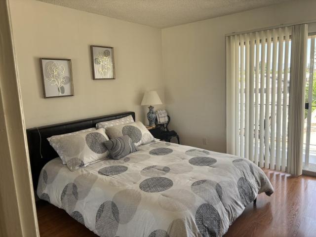 Specious Room with private Bath for Rent