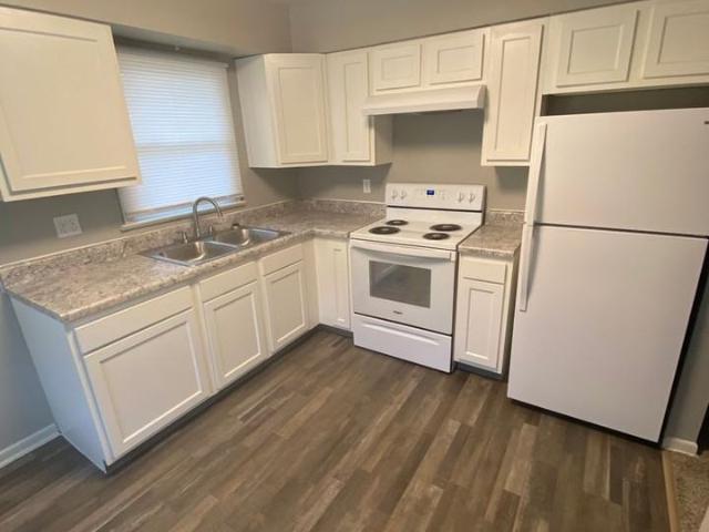 Specials on Select Units, Call Us Today! The Bel Apartments 2 Bedroom Apartment for Rent at 2323 Village Ct, Omaha, NE 68144