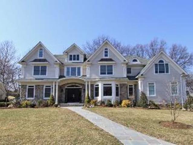 Spectacular Colonial with Views
