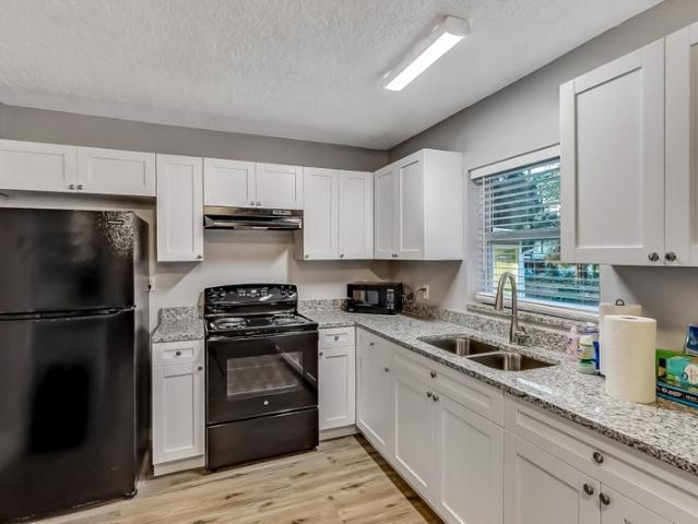 Spectacular Host! Jacksonville House with Dining a